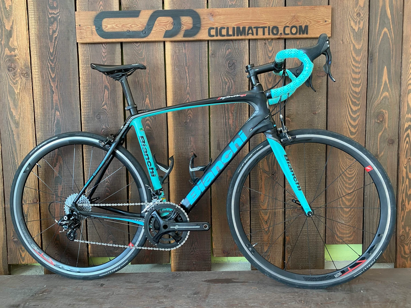 Second hand bianchi bikes store